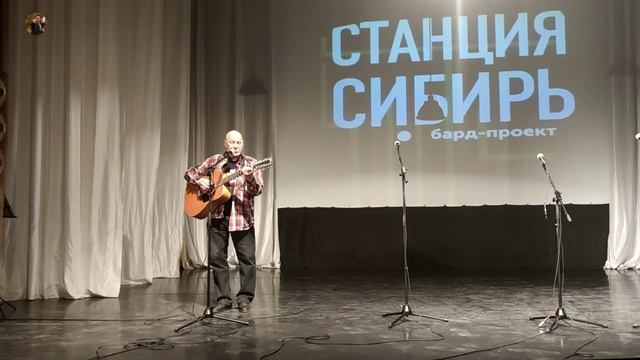 Юрий Никифоров - Кладут асфальт на Площади Восстания...