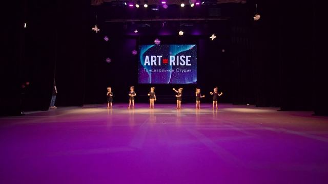 Группа по хореографии (3-5 лет) Фадеева Екатерина  "Мандариновая дискотека"