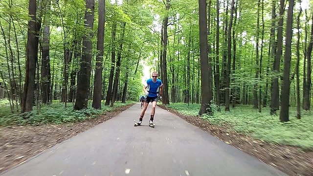 Александр Веселов - лыжероллерная техника, видео Толстиков Игорь