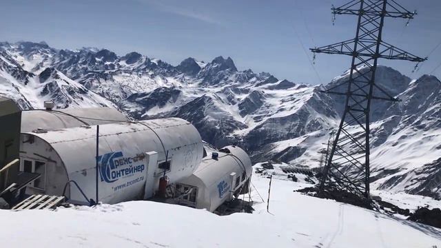 Катаем в апреле на трассах Эльбруса