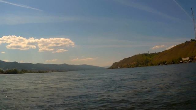 Катание на лодке по Енисею в окрестностях Красноярска. Видеоэкскурсия. Прогулка на катере