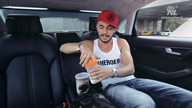 Тимур Родригез готовит Energy Diet «Шоколад». Полезная еда быстро.mp4