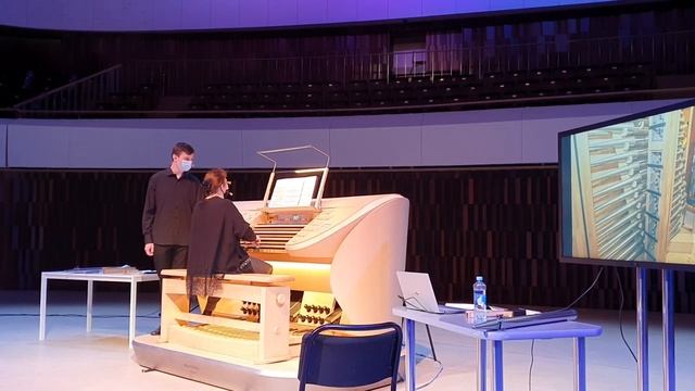 Р. Штраус "Так говорил Заратустра" / R. Strauss "Also Sprach Zarathustra". Исп. Лада Лабзина