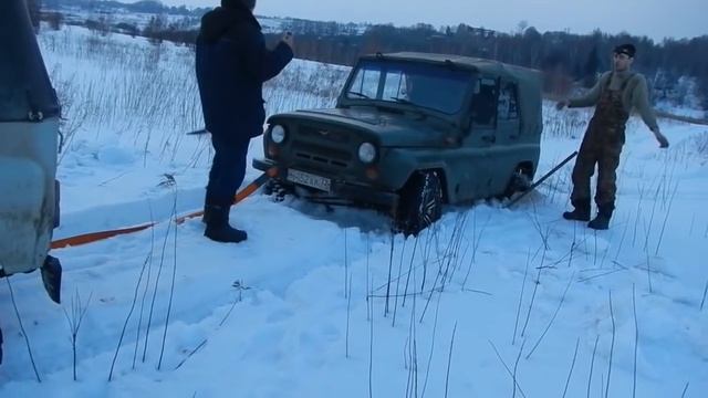 СНЕЖНОЕ РУБИЛОВО. УАЗЫ ПРОТИВ ГАЗ 69!!!