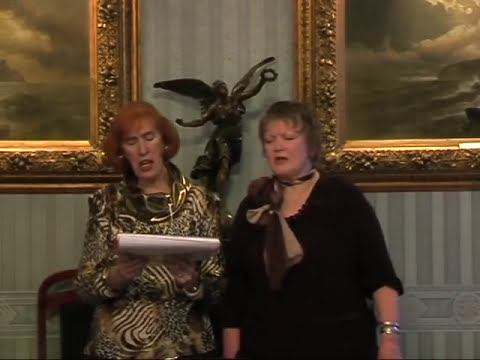 "А снег идет" (запись 2009 г.). Поют Людмила Титова и Лидия Васильева.