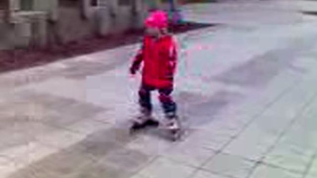 первый раз стали на ролики