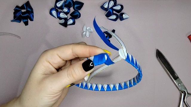 Ободок из атласной ленты 5 см .