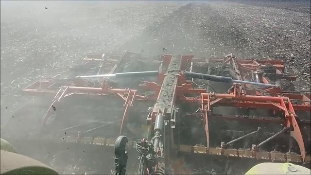 AXION 950 отзыв механизатора и полевая работа на тракторе CLAAS