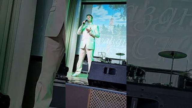 Ария Микаэля из оперетты Марка Самойлова 'Страсти Святого Микаэля'