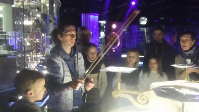 Эксперименты со смычком на металлической пластинке 2.