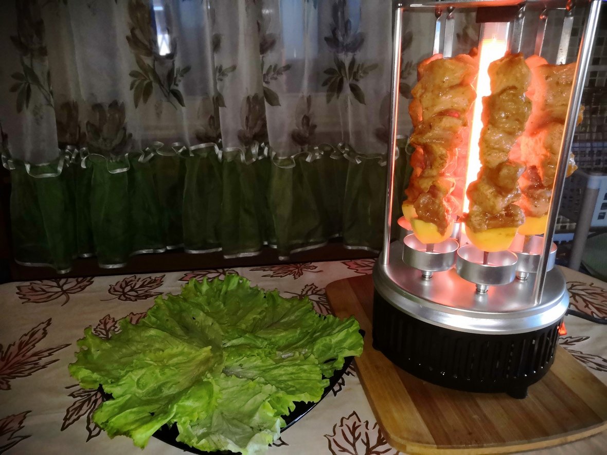 Шашлык в электрошашлычнице.