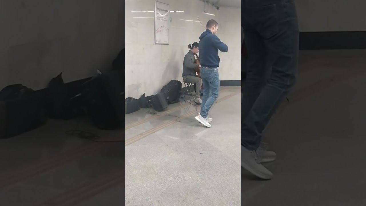 2023.05.16 Москва. Музыка в метро.  Станция "Проспект Вернадского"