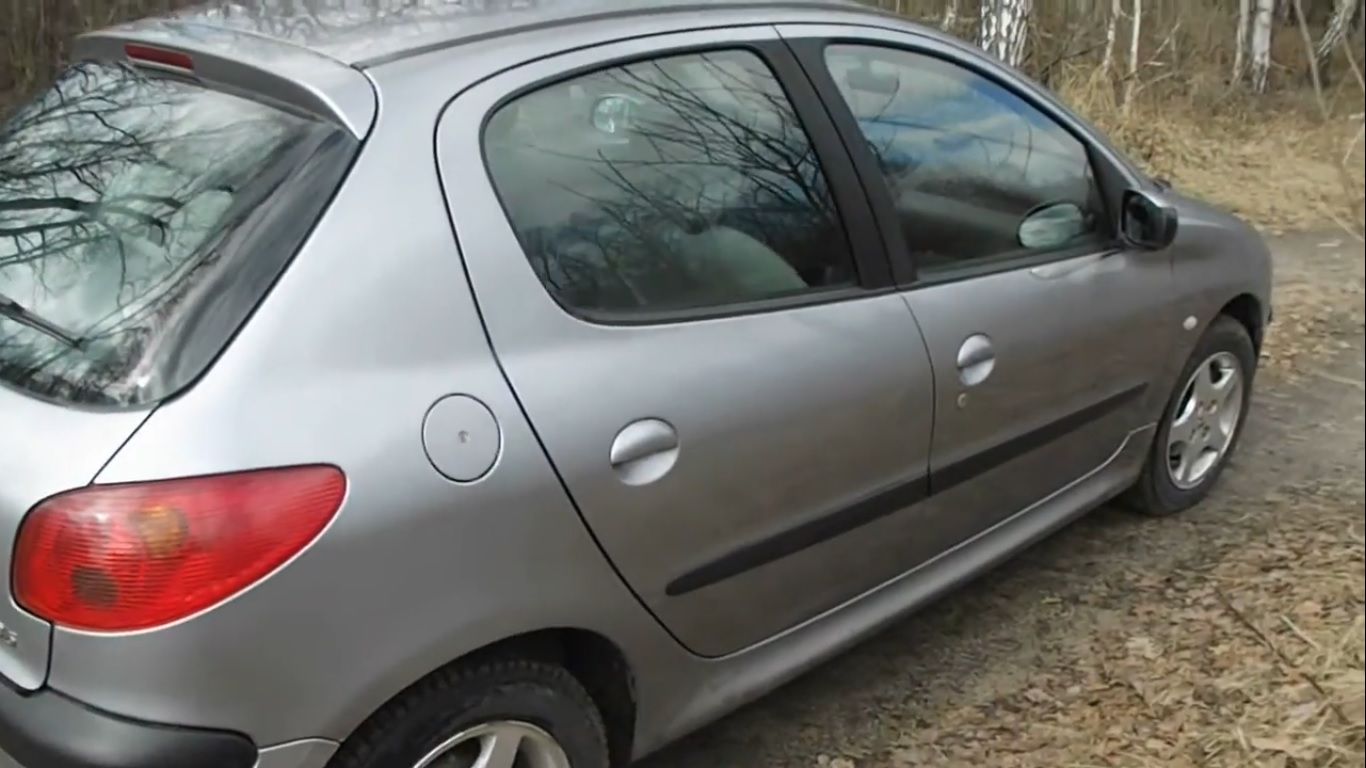 Авто для супруги за 150 тысяч Peugeot 206 ч.1