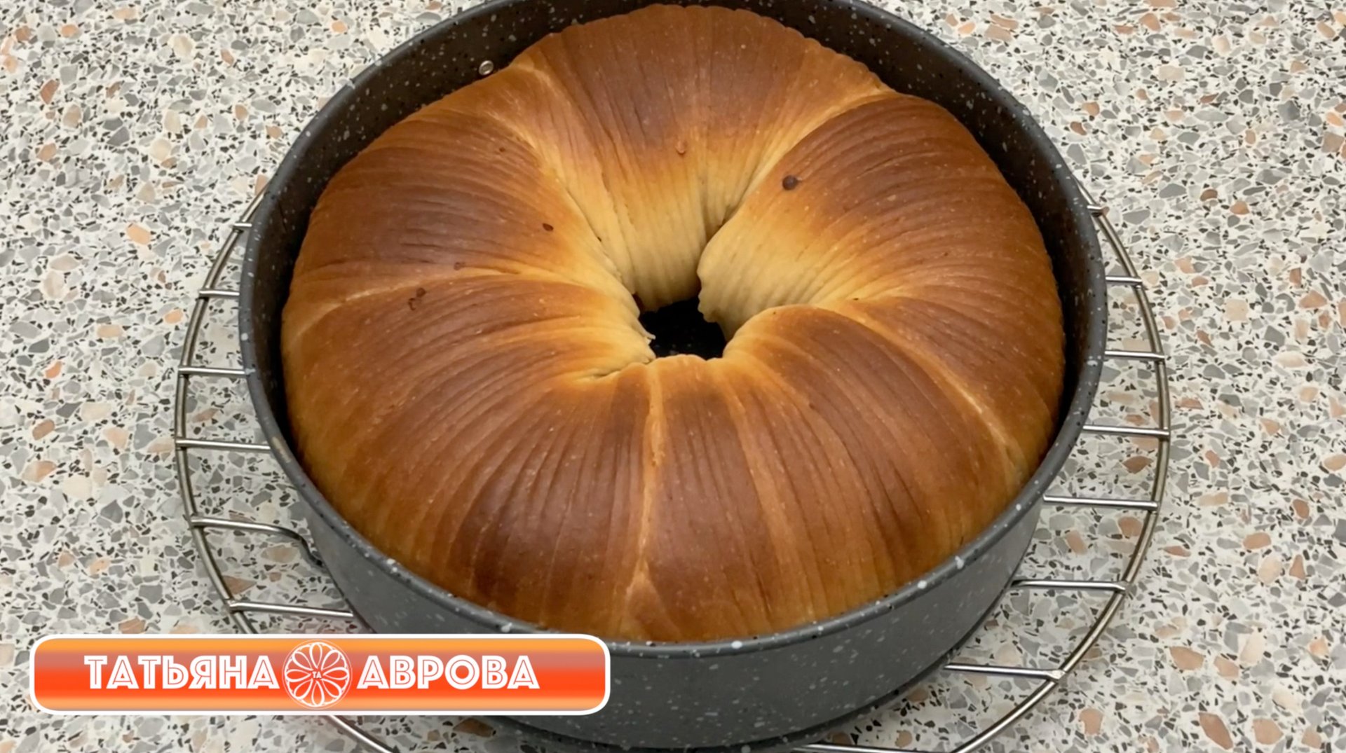 Шерстяной хлеб на закваске