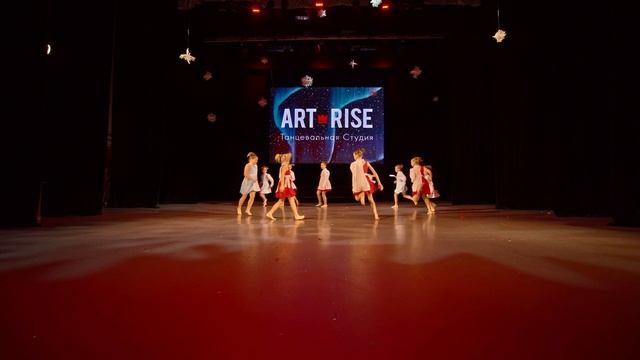 Коллектив "Кавардак" (9-11 лет) Парфенова Ксения  "В поисках"