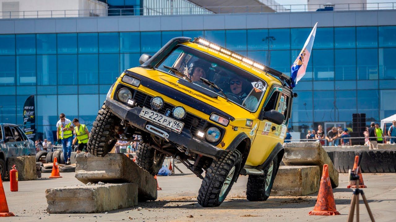 ЛАДА НИВА ВАЗ 21213 Городской ДЖИП ТРИАЛ. "EXPO OFF ROAD FEST 2021» шоу выставка КАЛИБР 20.21