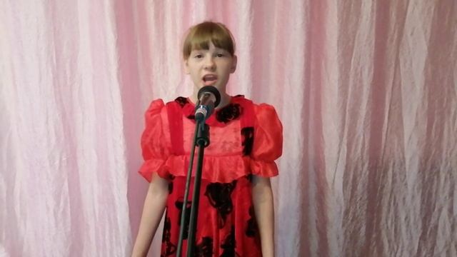 «Золотые купола». Исполняет Диана Богородцева