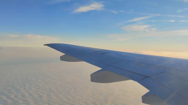 Взлёт из Новосибирска на борту Sukhoi Superjet 100 а.к. Россия