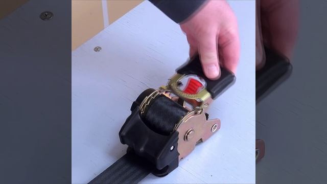 Фиксируем на прицепе лодку или катер