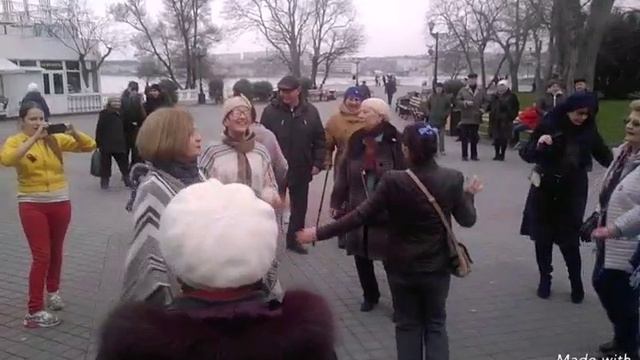 Танцы на Приморском бульваре 6 марта 2018 года