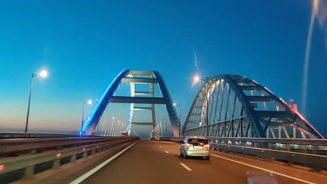 Возвращаемся домой из Крыма. Отпуск закончился. Дорога на машине из Феодосии в Подмосковье.