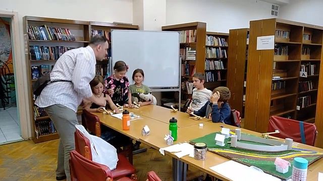 Стрельба из модели катапульты по крепости. Проект "История рядом"