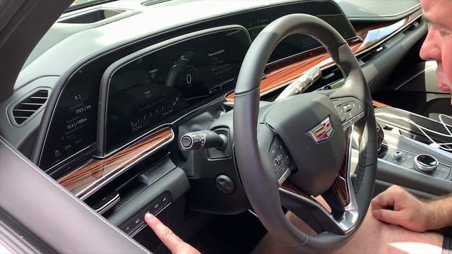 Как работает ПНЕВМА на Cadillac Escalade 2021