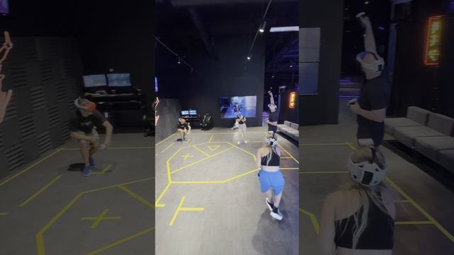 Поиграли в VR | UnrealPlace | Встреча с друзьями