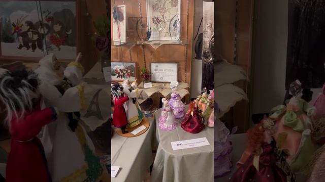 Отчетный-2023. Выставка отделений живописи и ДПИ