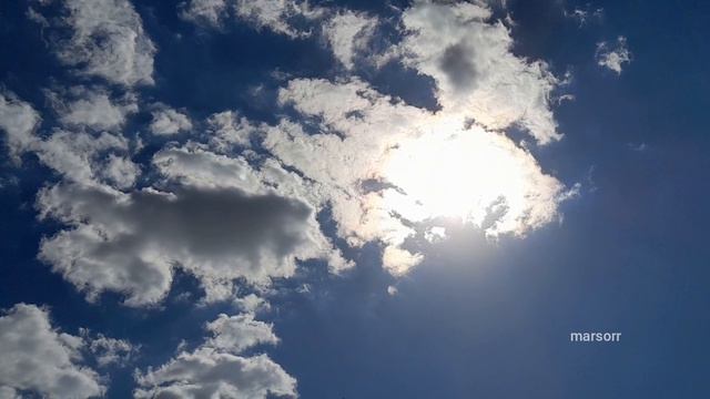 просто небо, птицы, облака. новосиб, солнечно