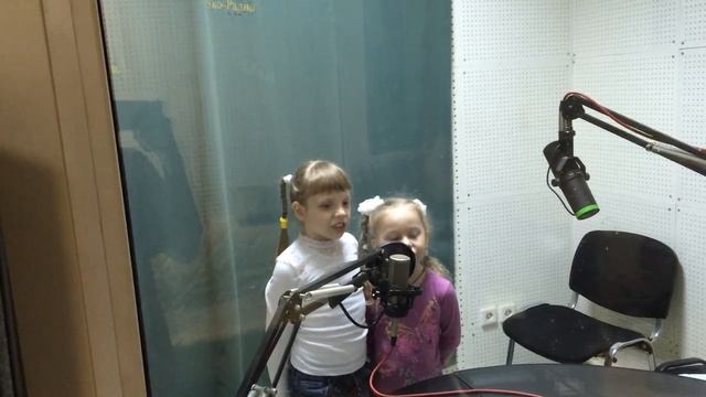 Таисия и Ксюша. Запись трека для клипа #Russia_NEA_2016_festival