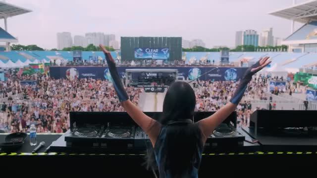 YOUNA - Melodic Techno & Progressive House DJ Mix 10 Watera Festival I Vietnam