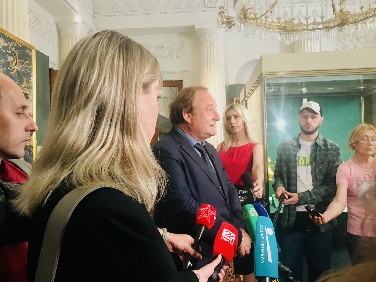 Эрмитаж. Выставка "Дары Петру Великому" (фр.3)