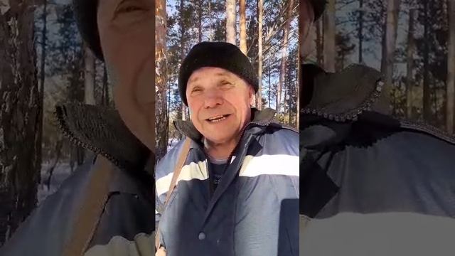 КИКИМОРА ЦЕЛОВАТЬСЯ ЛЕЗЛА??