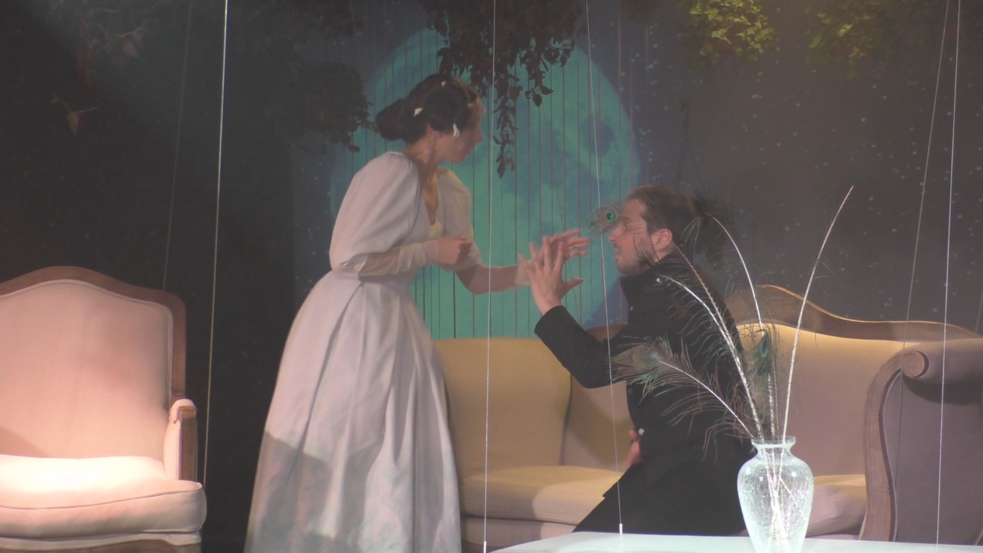 Опера-променад "Пиковая Дама" на Яузе 21.05.2022 – Сцена в спальне Лизы. Петр Налич, Г. Войниченко