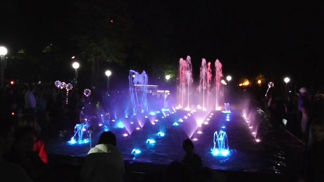 г.Орёл - 09.05.2019г.- День Победы - Музыкальный фонтан (Самопал)