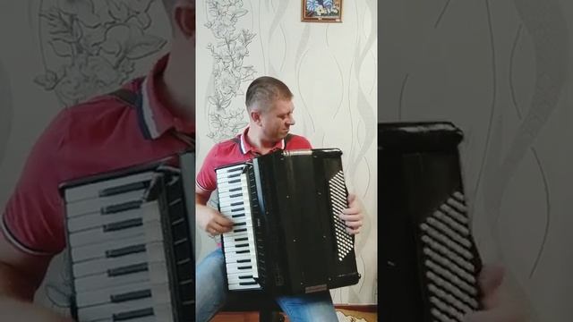 С днём Танкиста на аккордеоне ???️ Аккордеонист #shorts