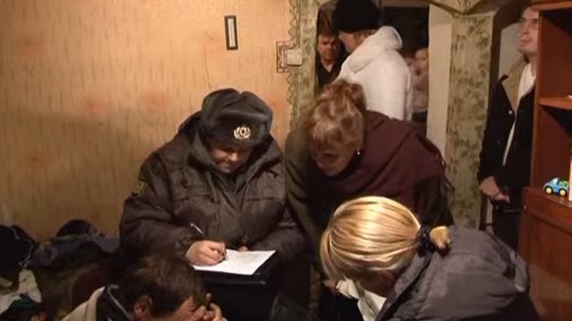 Участники рейда посетили неблагополучные семьи. Ноябрь 2010 год.