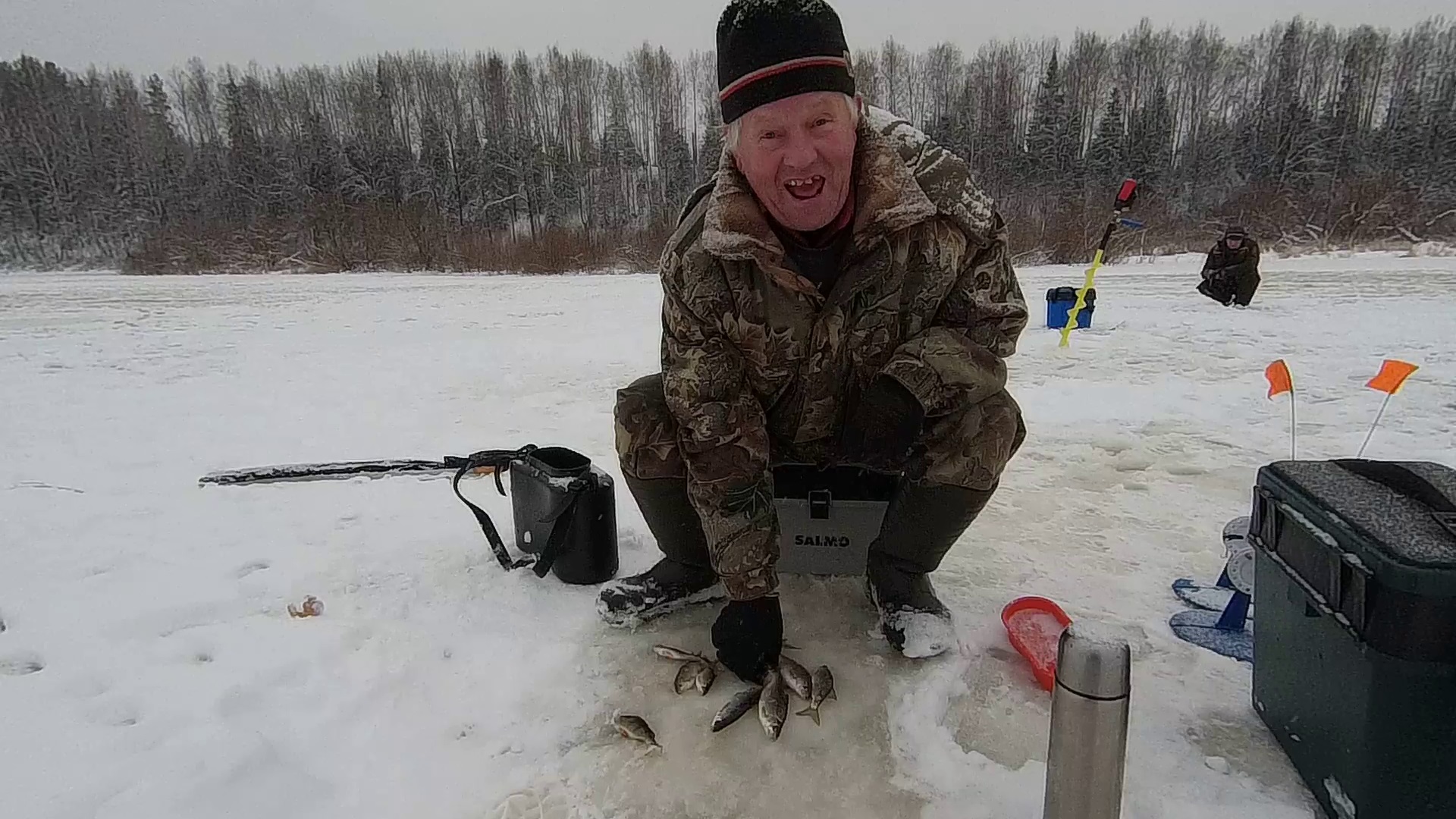 Рыбалка по первому льду 2021-2022г. на р.Вятка.