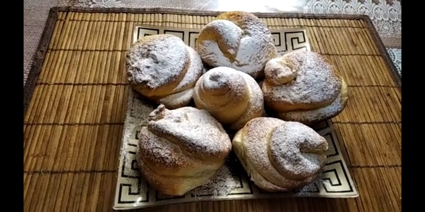 Булочки Розочки из дрожжевого теста.