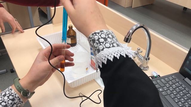 Химия Применение цифровой лаборатории «Releon». Определение pН растворов