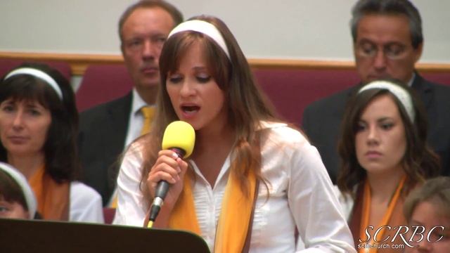 В спелых колосьях, к жатве готовых..