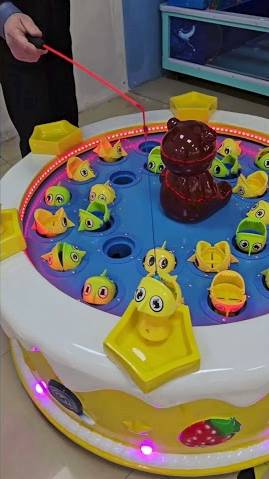 Детская интерактивная рыбалка 'Зефирный мишка'