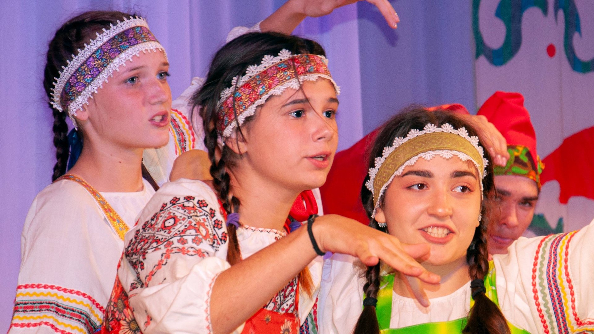 спектакль В. Панфилов "Сказка о Емеле-лодыре..."