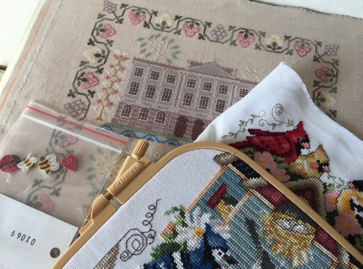 Первая часть. Рукодельные итоги Весны 2022 г. Вышивка крестом.