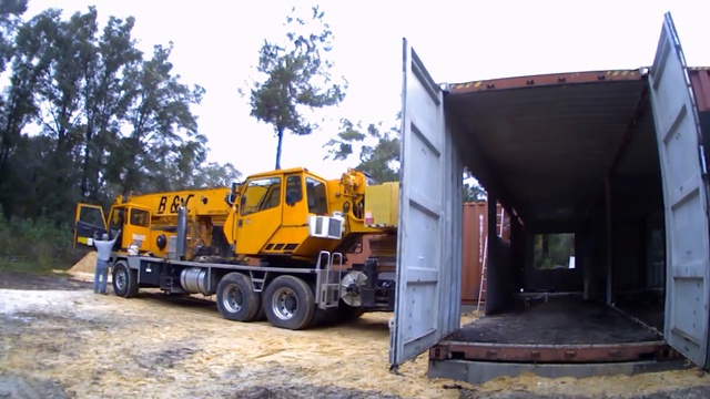 016. «ДОМ  И  HOSTEL»  Строительство дома из морских контейнеров. Часть I.  04.33 мин.