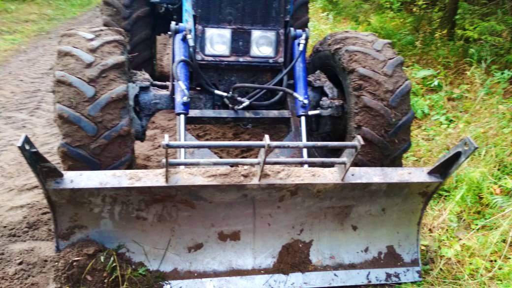 Отвал  лесной ОЛ 1.8   Штабелер для трактора  МТЗ 1221 МТЗ 80 , 82 в работе от производителя