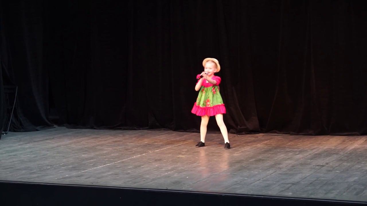 Аня Белова "Чучело" (А. Петряшева). Выступление на конкурсе Колыбель России (финал) 15 апреля 2017.