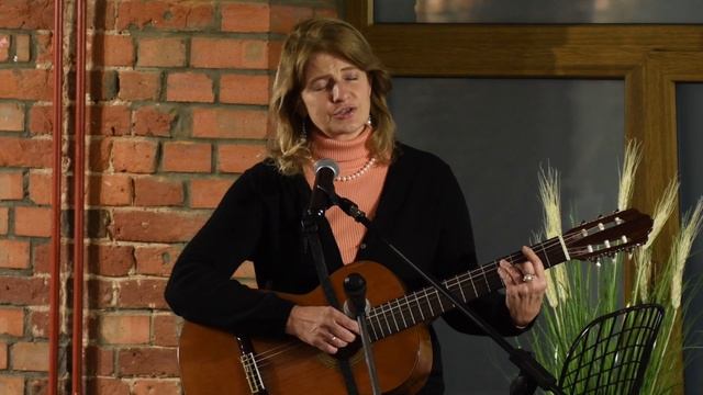 Наталья Касперская с песней «На Тихорецкую…» на ИТ-Квартирнике АРПП