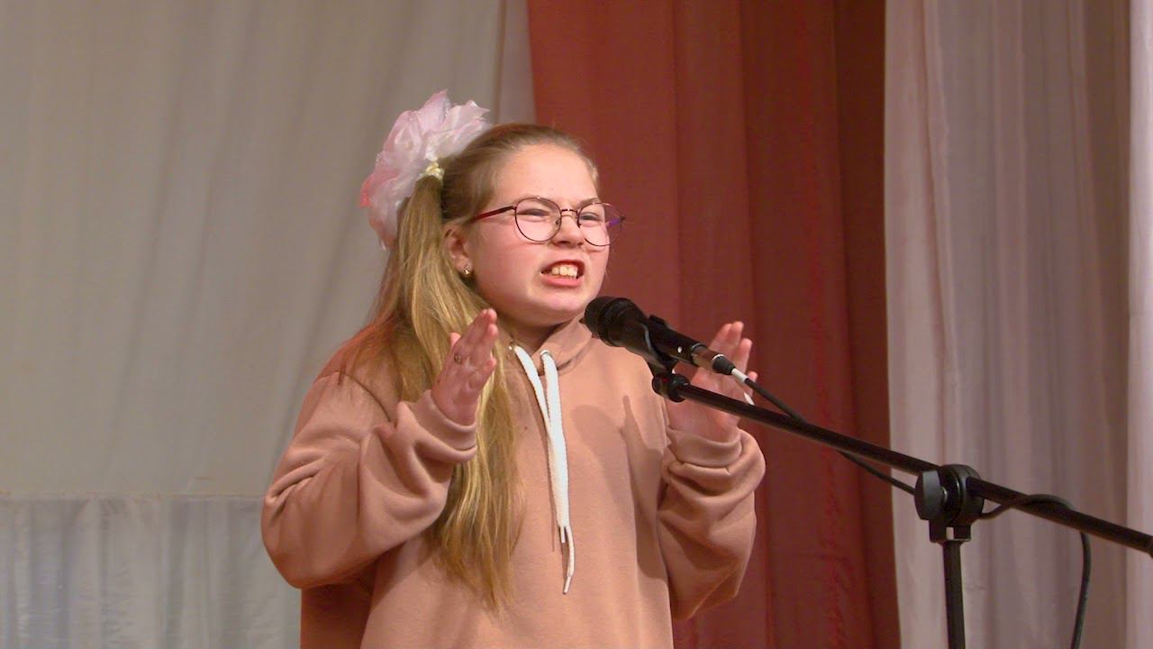 Липунова Дарья -11 лет Агния Барто «Любочка»МАУК КДЦ г.Фокино, Брянская область